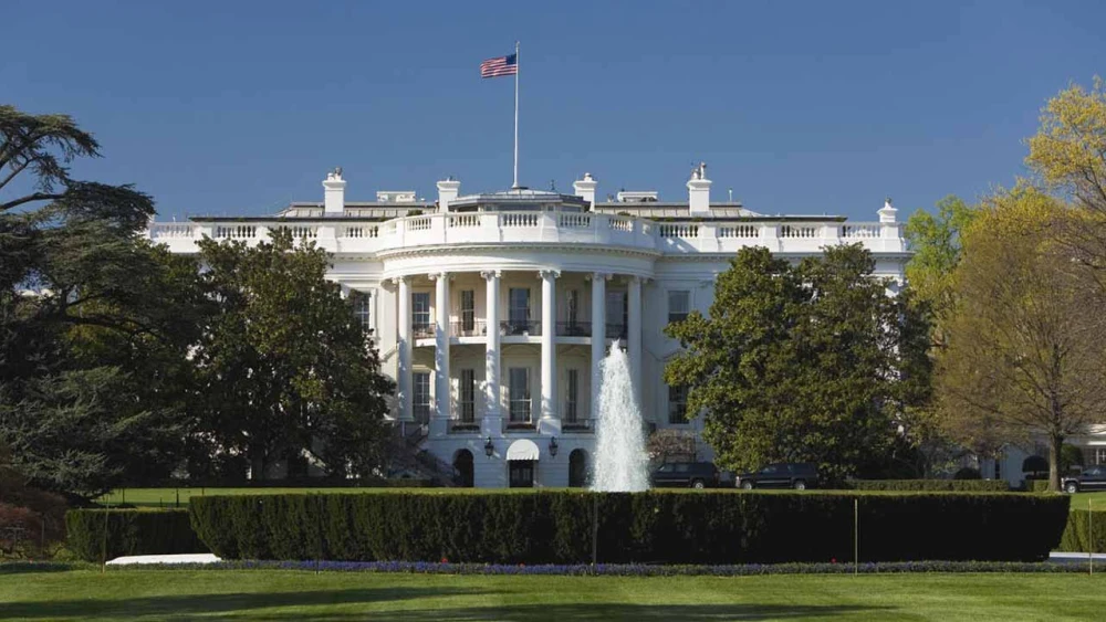 Judge orders White House to restore access for CNN, MS NOW and Politico ...